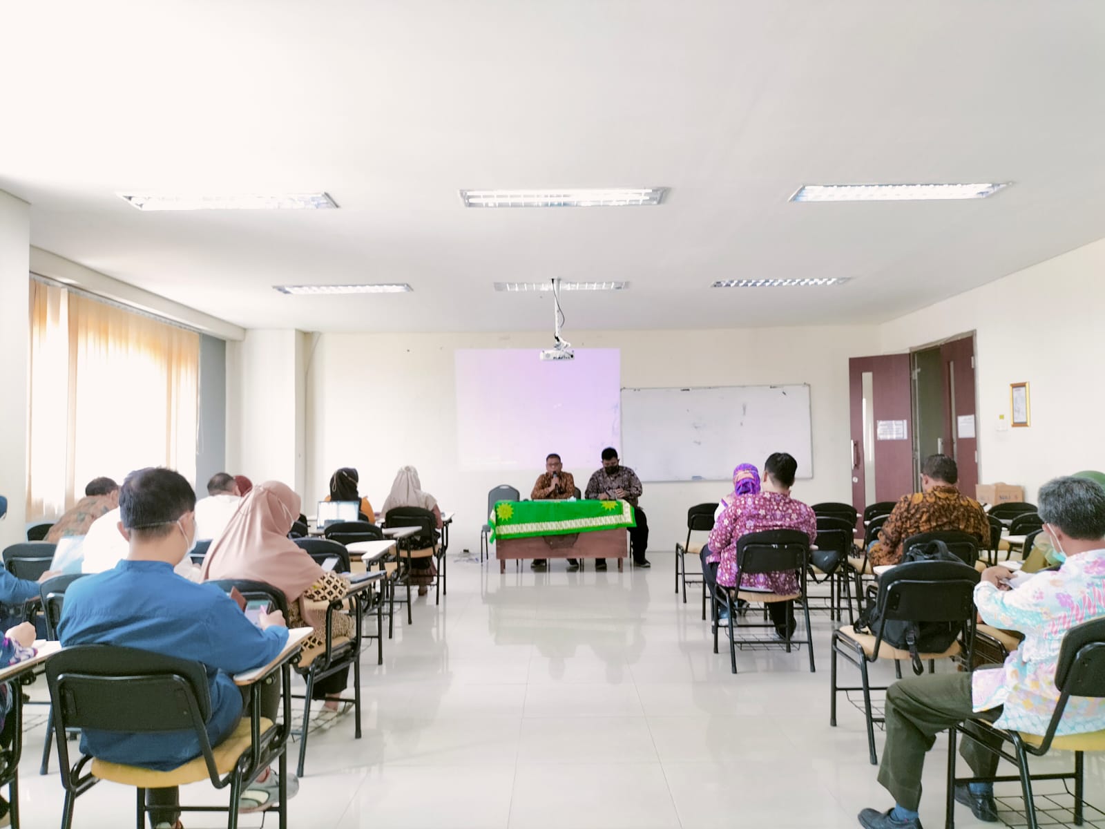 Fakultas Ekonomi dan Bisnis | FEB UMSurabaya